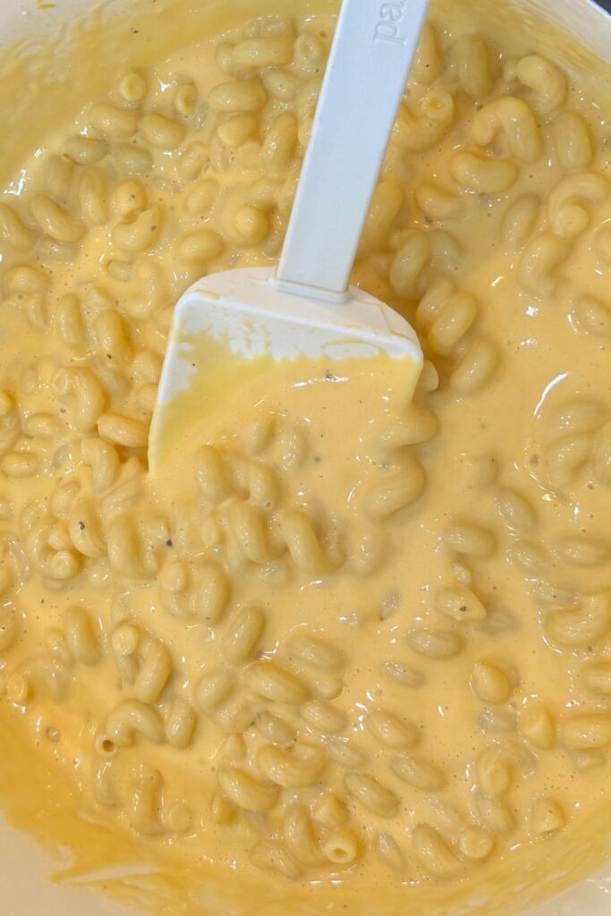 Creamy Baked Mac and Cheese - The Ultimate Comfort Food